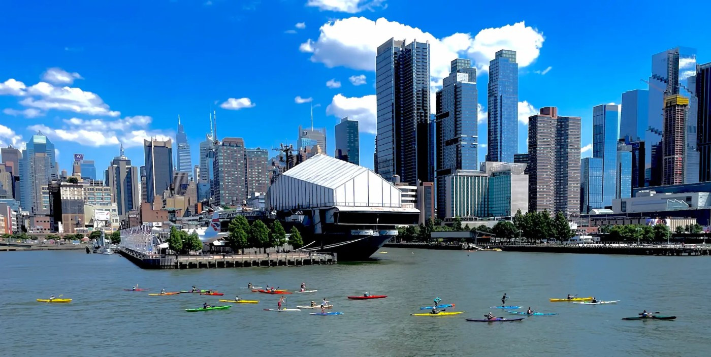 Manhattan Kayak Co | Kayaking & Stand Up Paddle Boarding NYC